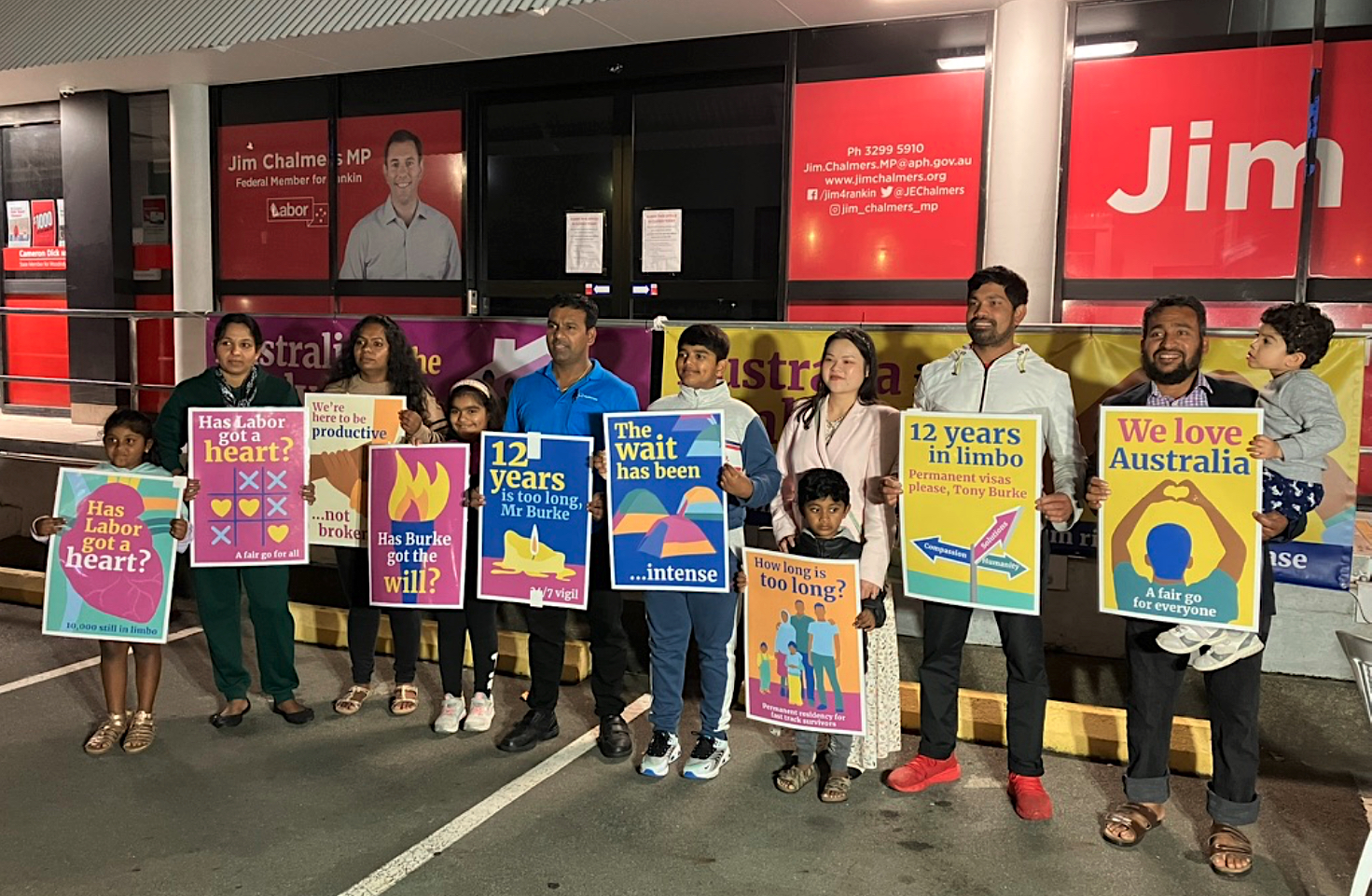 Refugees win back right to protest at Logan Central – Workers BushTelegraph